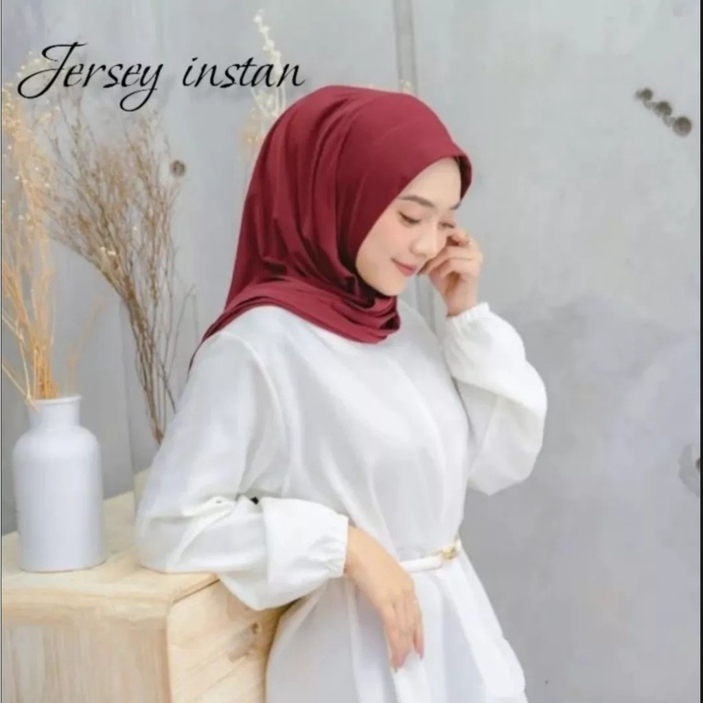 Jual JILBAB SEGITIGA INSTAN OVAL PREMIUM SEGITIGA JERSEY MALAY KERUDUNG ...