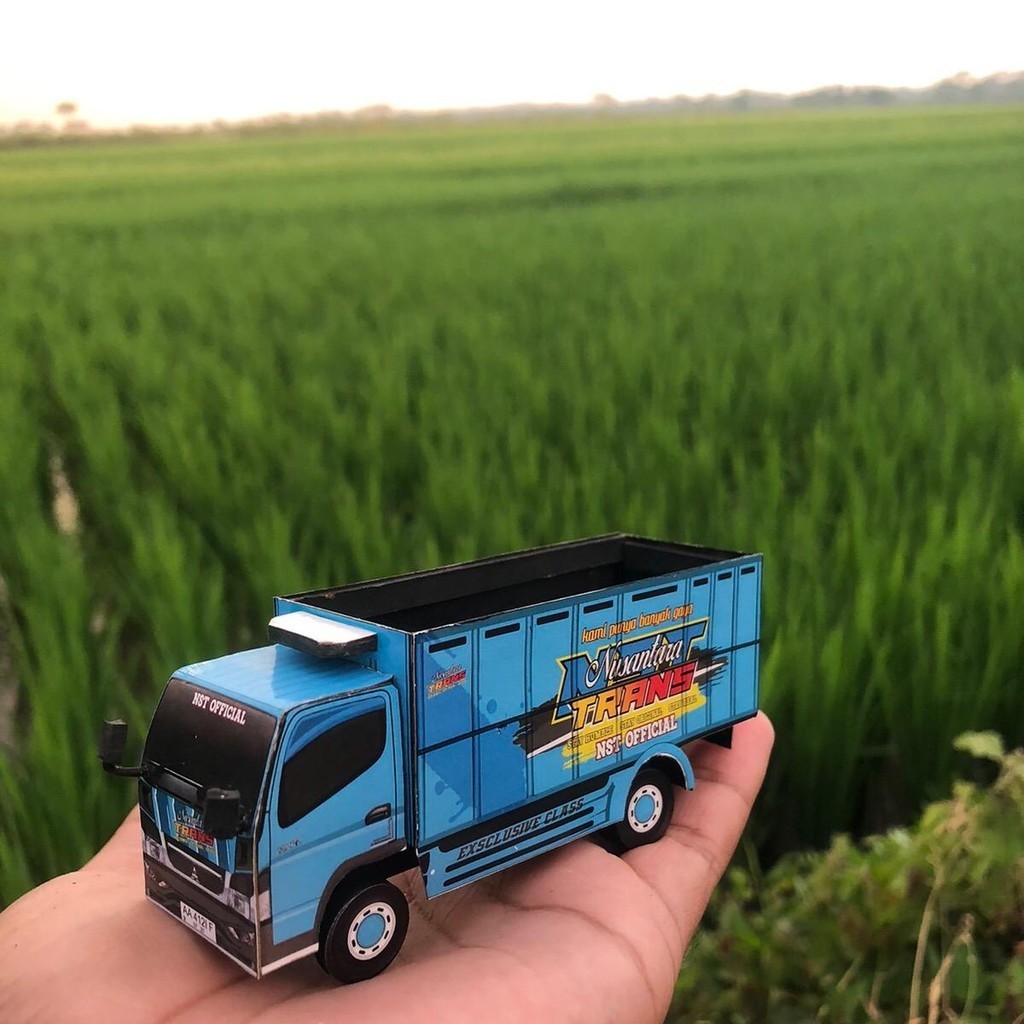 Jual Miniatur Truk Canter Modif Simpel NST Trans | Shopee Indonesia