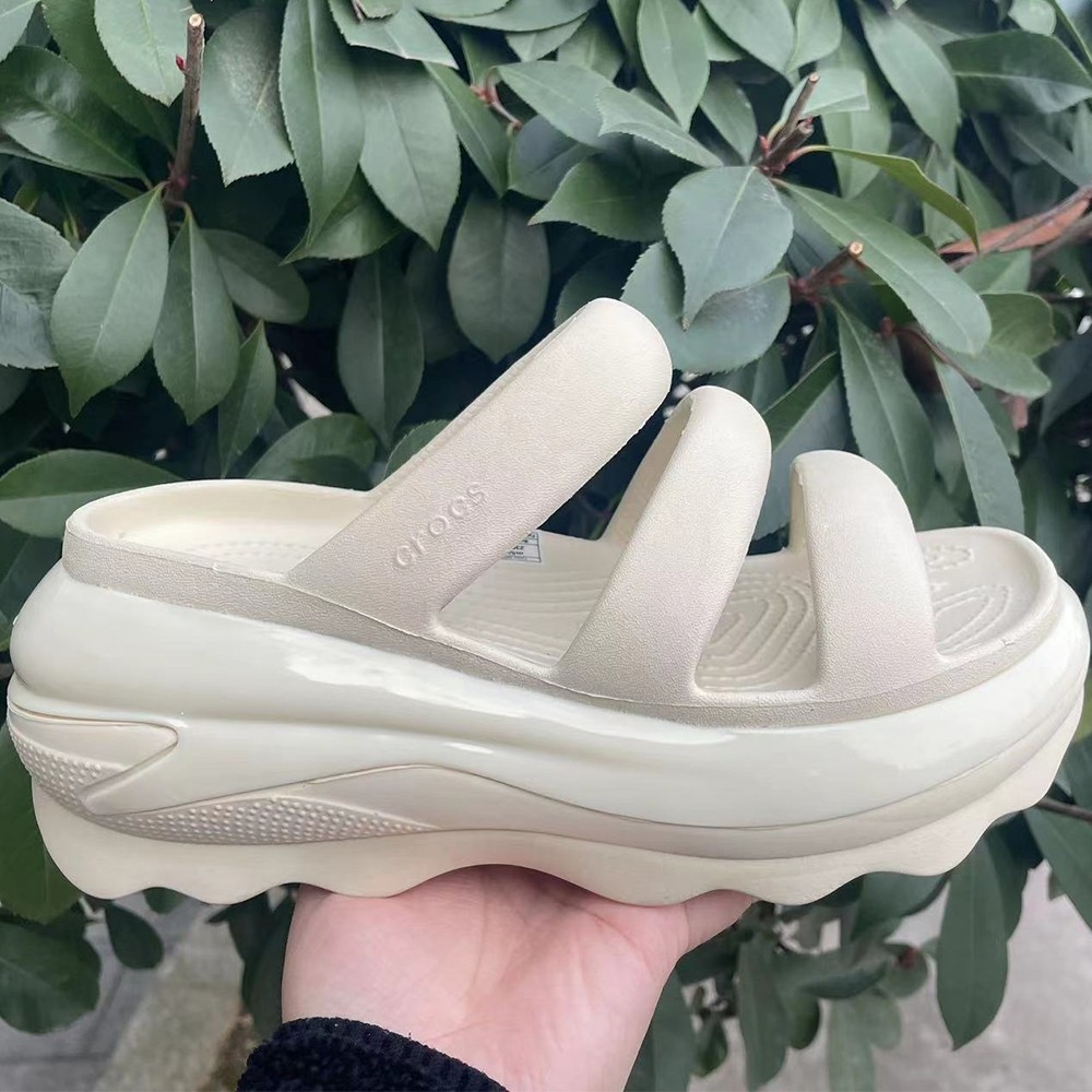 Jual Sendal Cross Classic Mega Crush Slide Wedges Women Clog Classics ...