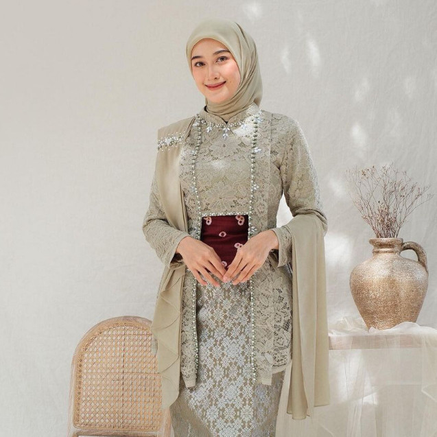 Jual Kebaya Kutu Baru Modern Kebaya Wisuda Lamaran Tunangan Set Kutubaru Full Payet Tunangan ...
