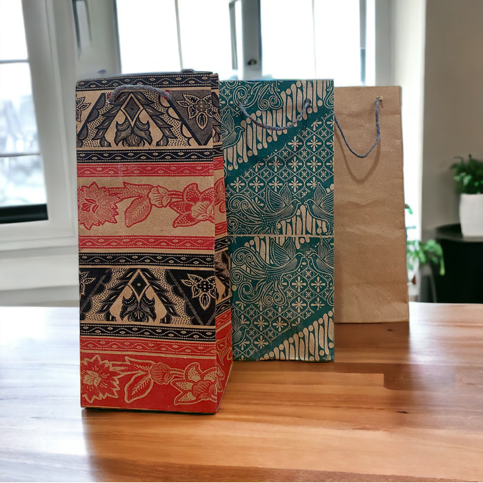 Jual Paper Bag Tas Jinjing Botol Minum Motif Polos Goodie Bag 10x8x25 ...