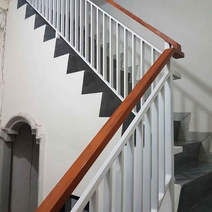 Jual Reling tangga besi galvanis,pegangan kayu | Shopee Indonesia