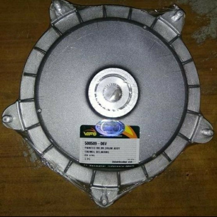 Jual [ORIGINAL BOSS] Tromol Belakang Vespa Exclusive Excel Vifo Tromol ...