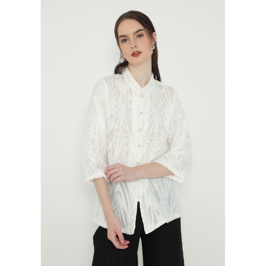 Jual Blus Brukat Ptih Tulang Kekinian Lace Blouse Sanghai Neck In ...