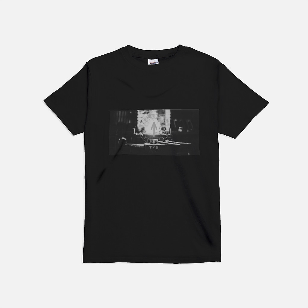 Jual Heavyweight T-Shirt Tyr, The Burning Anvil | Shopee Indonesia