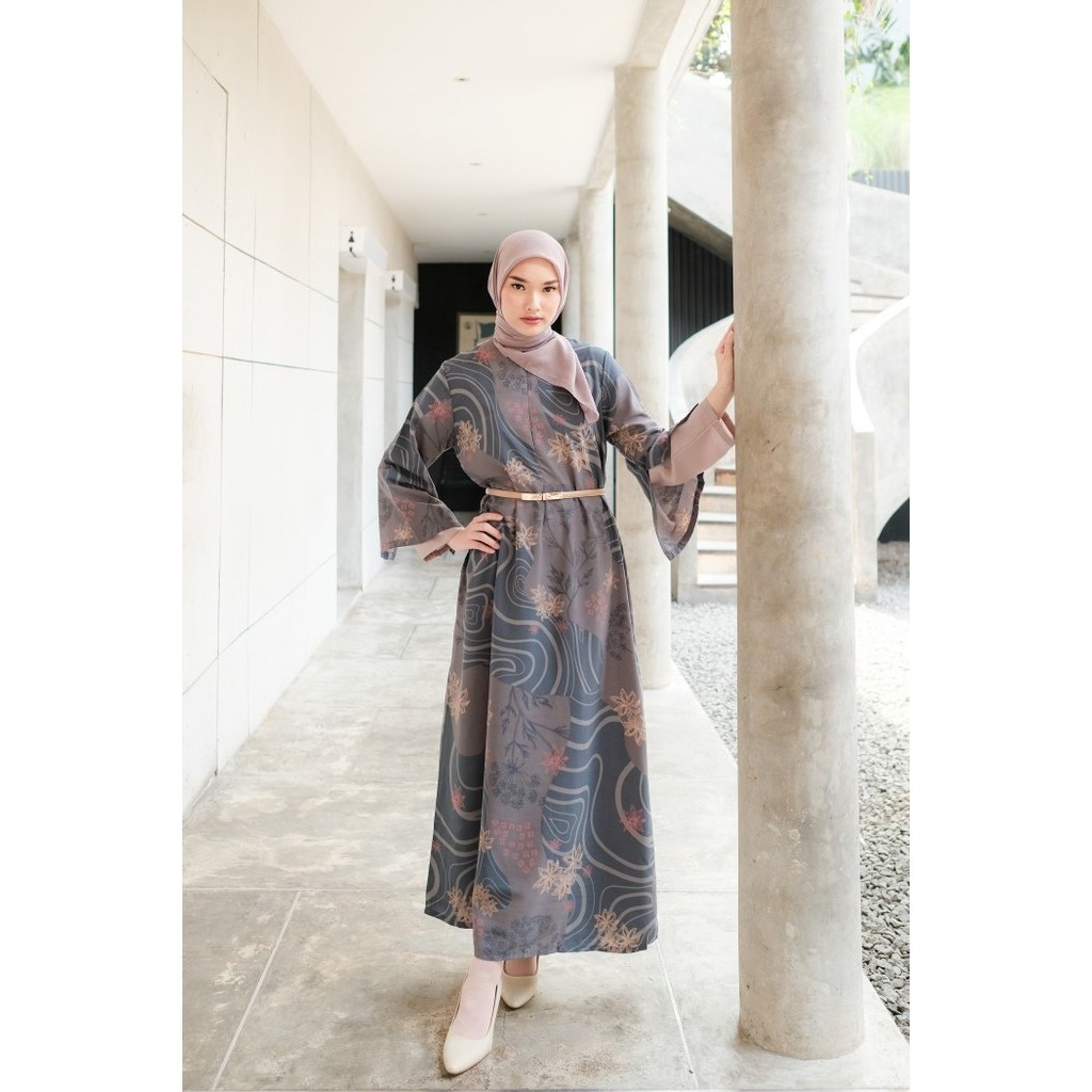 Jual ZM Zaskia Mecca - Luny Navy Dress - Jelita Indonesia - Edisi Maluku - S | Shopee Indonesia