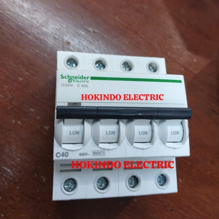 Jual MCB Schneider 4x40A iC60N SNI A9F74440 4P 40A | Shopee Indonesia