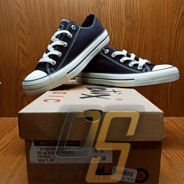 Jual Sepatu MOTIX SCHOOL LOW (Black/Off White) 100% ORIGINAL!!! - 36 ...