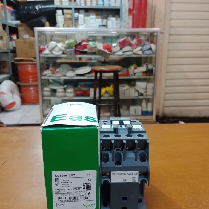 Jual Contactor Schneider EasyPact TVS LC1E0910M7 220V | Shopee Indonesia