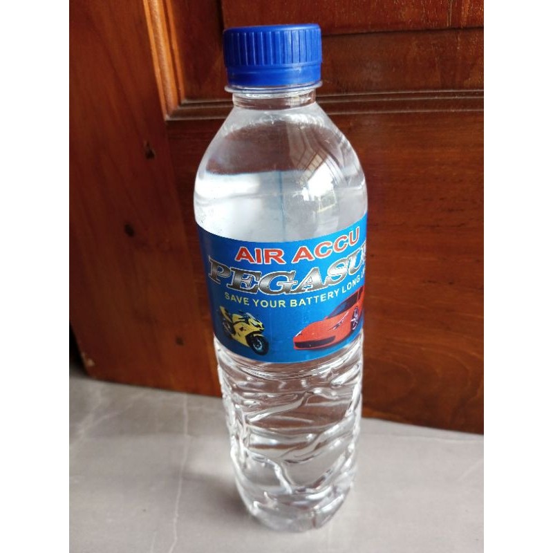 Jual AIR ACCU ISI ULANG AIR AKI TUTUP BIRU 600 ML | Shopee Indonesia