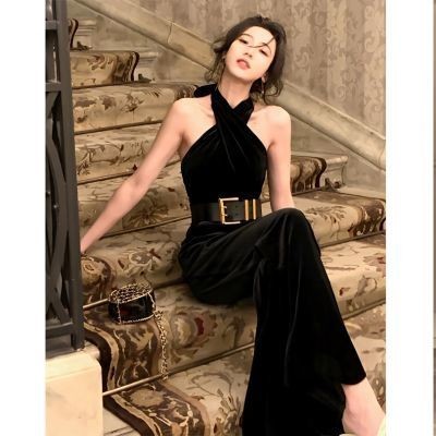 Jual Jumpsuit beludru hitam slim fit tanpa lengan halterneck kelas atas ...