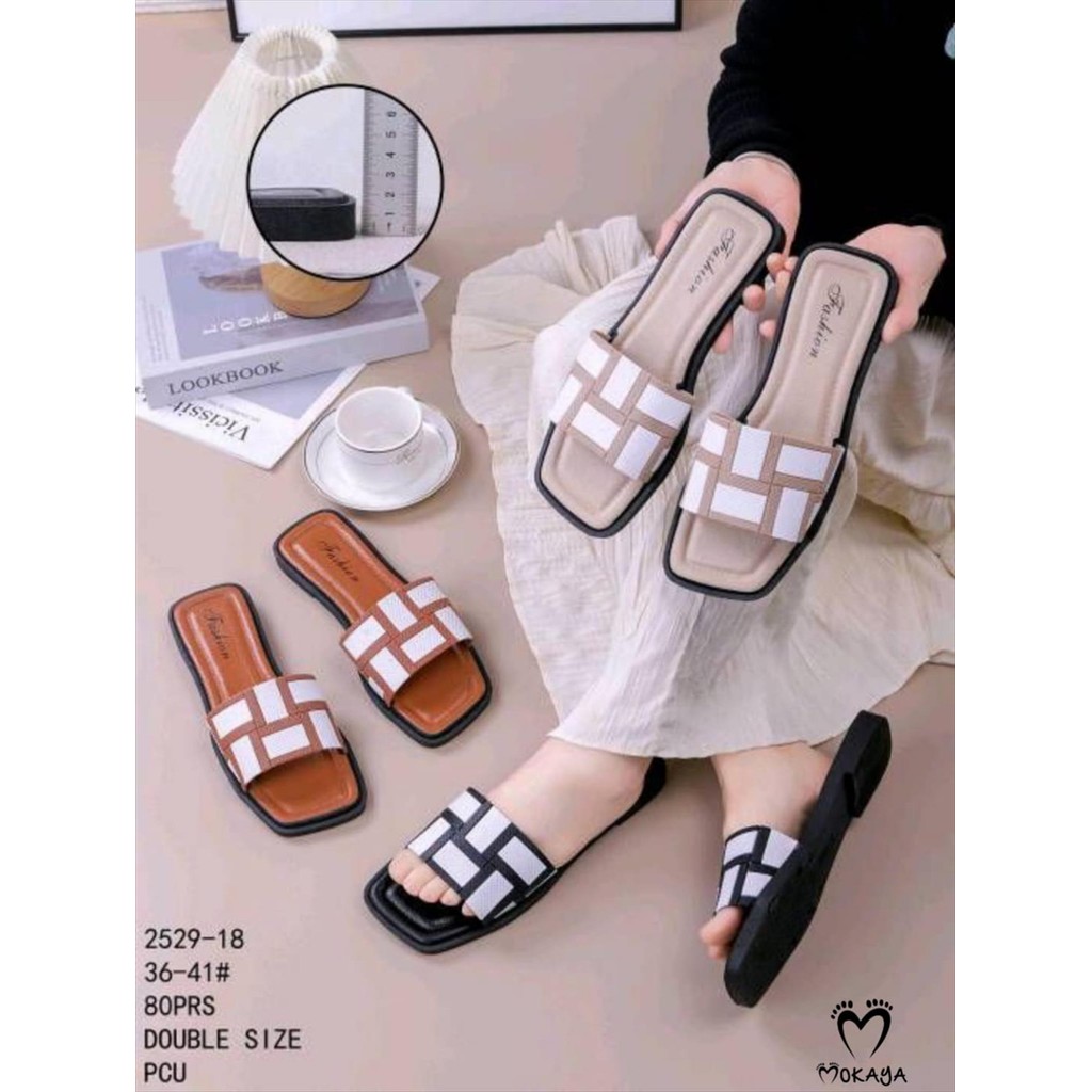 Jual Sandal Slop Jelly Wanita Korea Ban Kotak-Kotak Anyam Super Cantik ...
