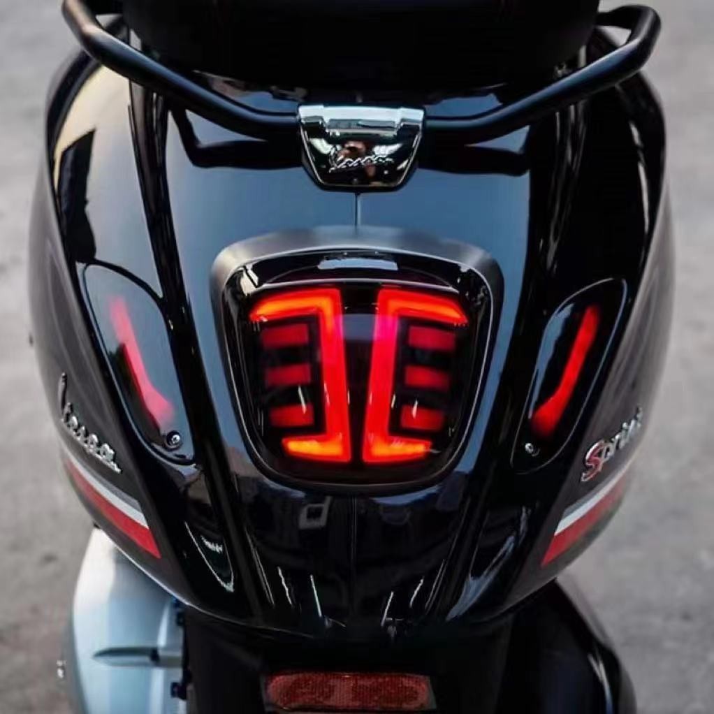 Jual Lampu Belakang LED Totem Modifikasi untuk Vespa Spring 150 Sprint ...