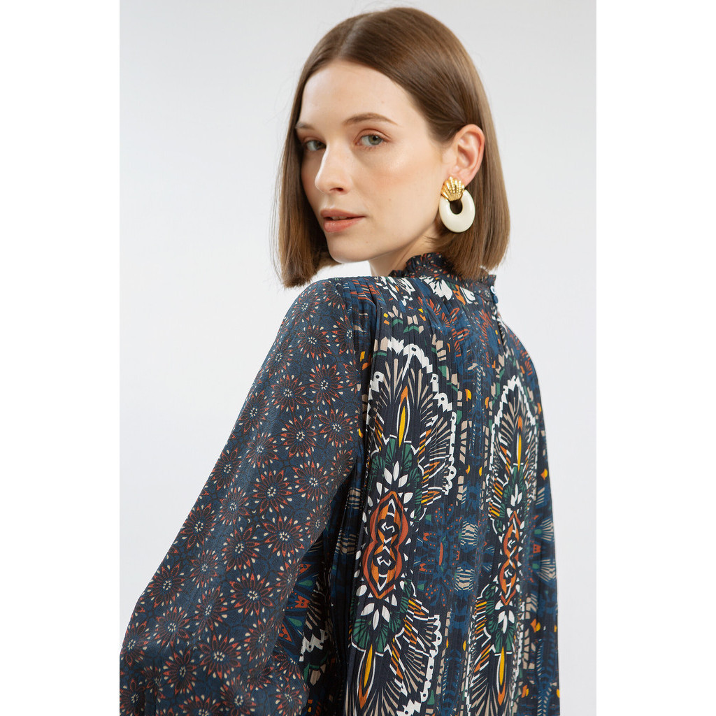 Jual Minimal Jeniva Blouse Dark Navy | Shopee Indonesia