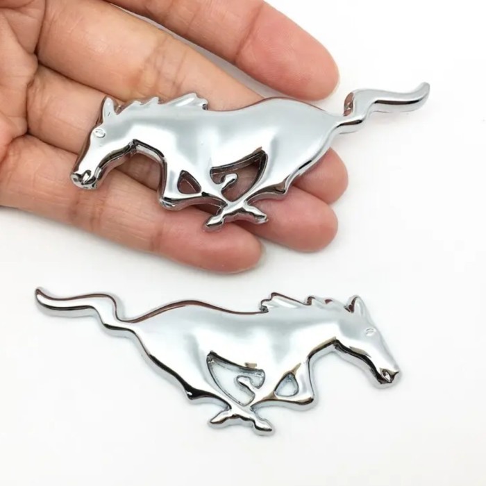 Jual Part 2 buah emblem kuda mustang bahan metal - CHROME | Shopee ...