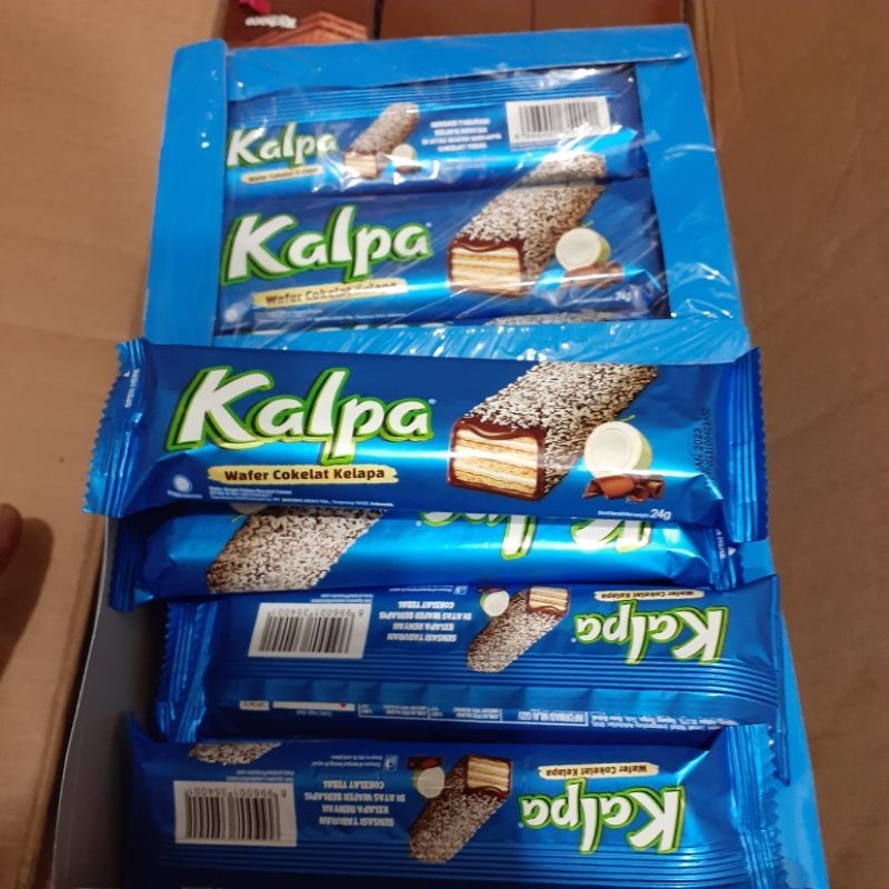 Jual KALPA wafer coklat kelapa 1box | Shopee Indonesia