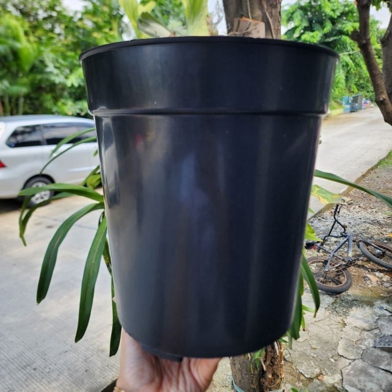 Jual (1pc) POT UJB 25 (22CM) : pot bunga tabung tinggi polos murah ...
