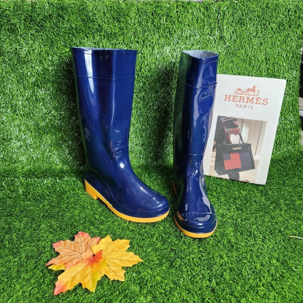 Jual Sepatu Boots / BOOT Tinggi Proyek Hujan Karet Glossy Polos Wanita ...