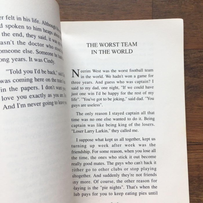 Jual White Bird: A Wonder Story (A Graphic Novel) By R. J. Palacio ...