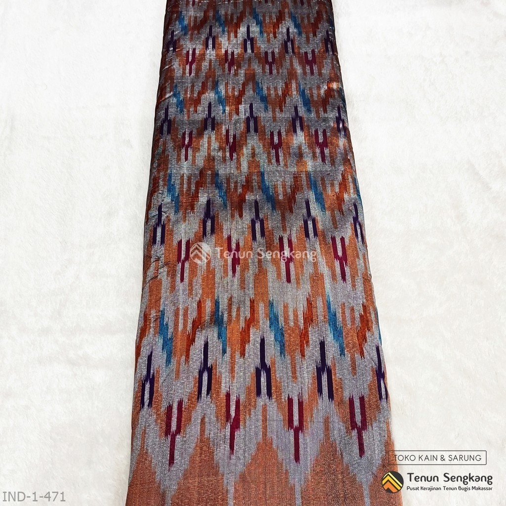 Jual Kain Tenun Ikat Sutra Bugis Makassar Salem Tua - Tenun Sengkang ...
