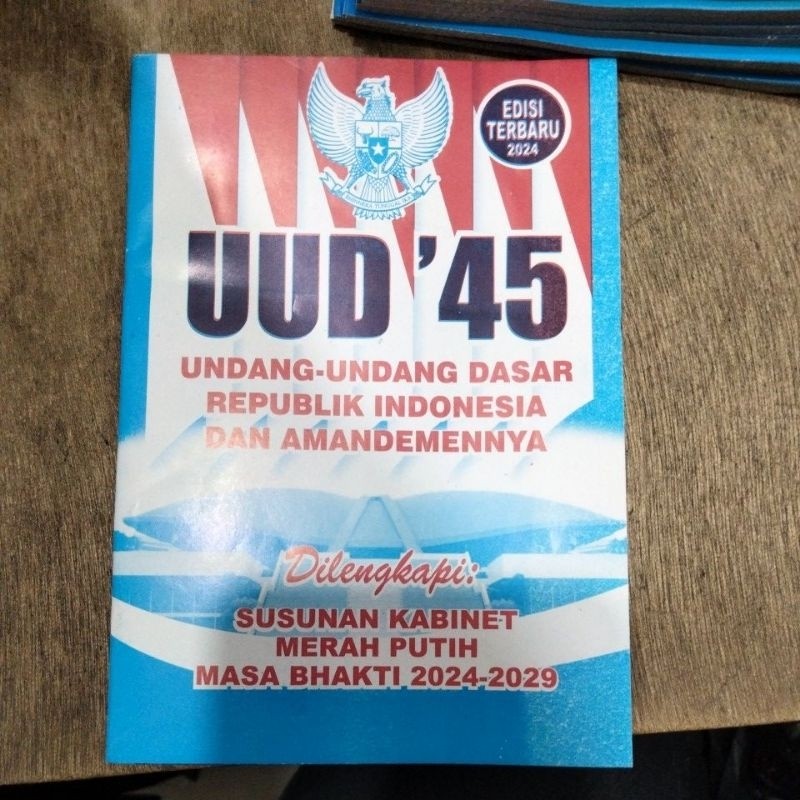 Jual (1pcs) Buku Undang undang (UUD) 45 beserta susunan kabinet merah ...