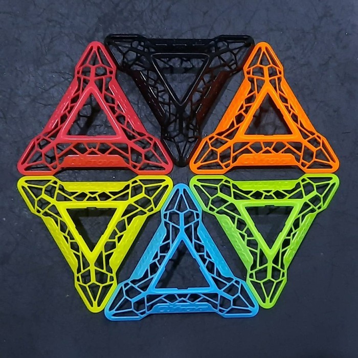 Jual Cube Stand DNA Untuk Rubik QiYi MoYu Yuxin Gan Dayan / Rubik ...