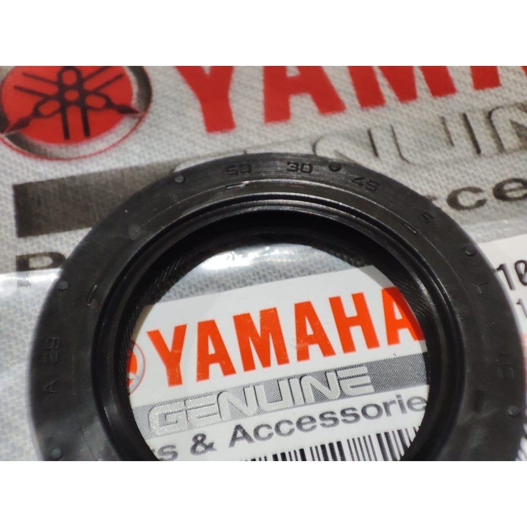 Jual Seal kruk as crankcase oil seal kiri Yamaha Nmax old 93102-30802 ...