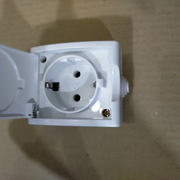 Jual Stop kontak Tutup mirip Broco Stopkontak OB Outbow Tempel colokan ...