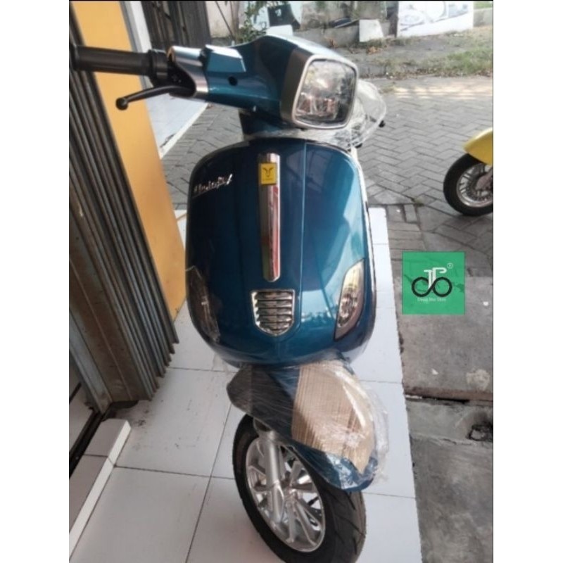 Jual Sepeda Motor Listrik Uwinfly T3s (Vespa) 72v/20ah 1200watt double disc T3 | Shopee Indonesia