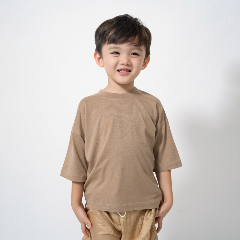 Jual Explore With Fur Capybara Fine Tee Mocca | Shopee Indonesia