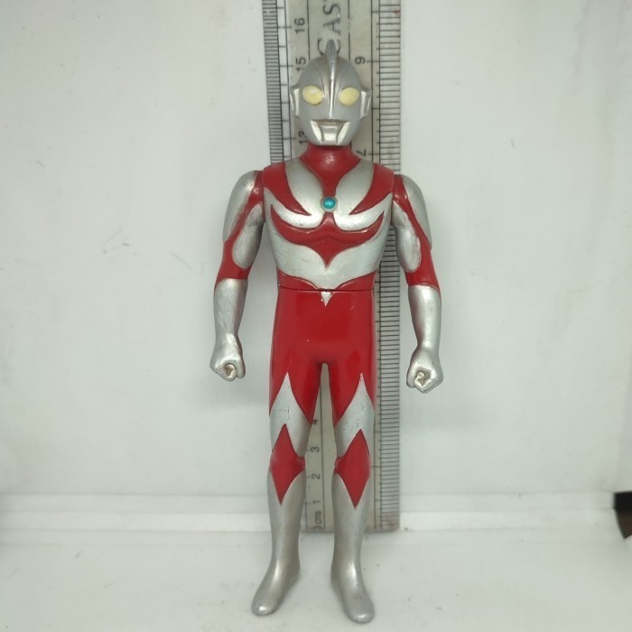 Jual Vinyl Figure 6' UHS Ultra Ultraman EX Neos Bandai Sofubi Sofvi | Shopee Indonesia