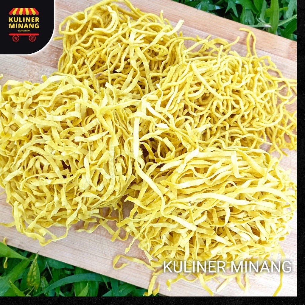 Jual Mie Kuning 250g Cemilan Khas Kuliner Minang | Shopee Indonesia