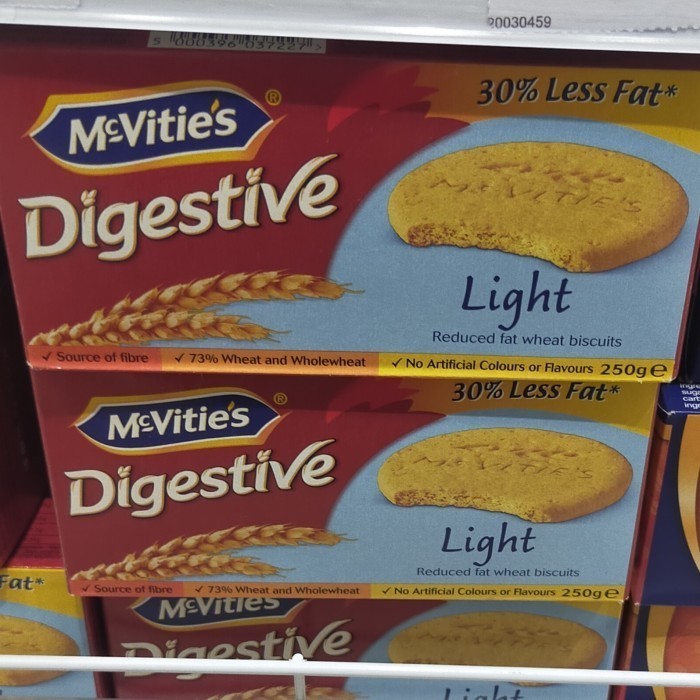 Jual mcvities digestive biscuits light 250gr biskuit 30% less fat ...