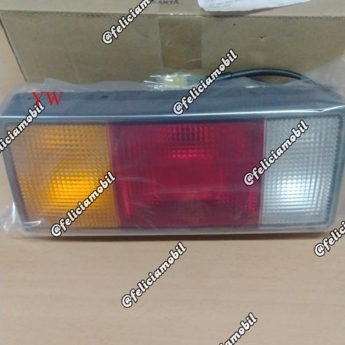 Jual Stop Lamp Assy LH Socket Bulat / Bawaan Canter KM001484 | Shopee ...