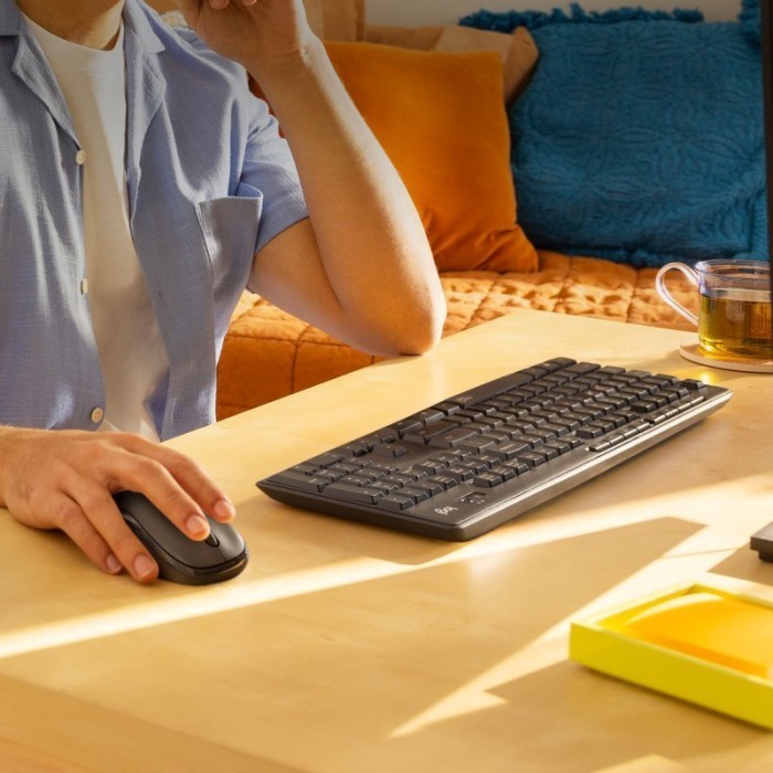 Jual Logitech MK295 Silent Wirelles Combo Keyboard and Mouse | Shopee ...