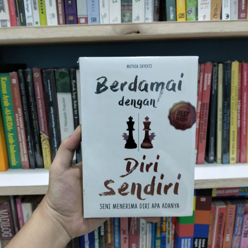 Jual Buku Berdamai Dengan Diri Sendiri - Muthia Sayekti | Shopee Indonesia