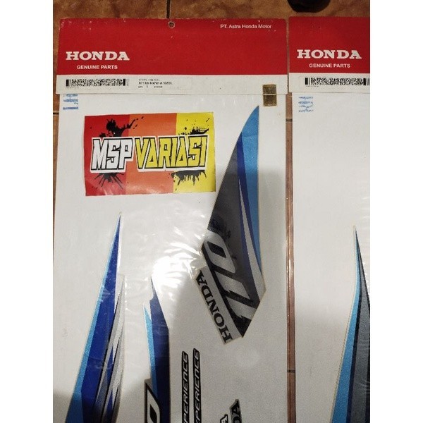 Jual Striping Motor Revo Absolute Silver Biru Original AHM (871X0 KWW ...
