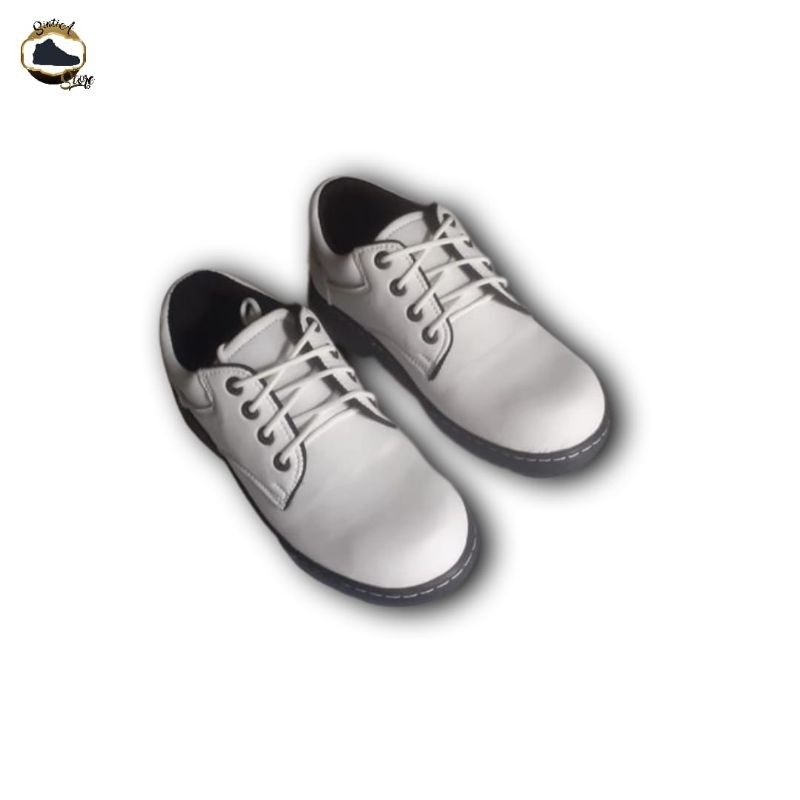 Jual A4 SEPATU SAFETY PENDEK PRIA UJUNG BESI KERJA LAPANGAN PROYEK ...