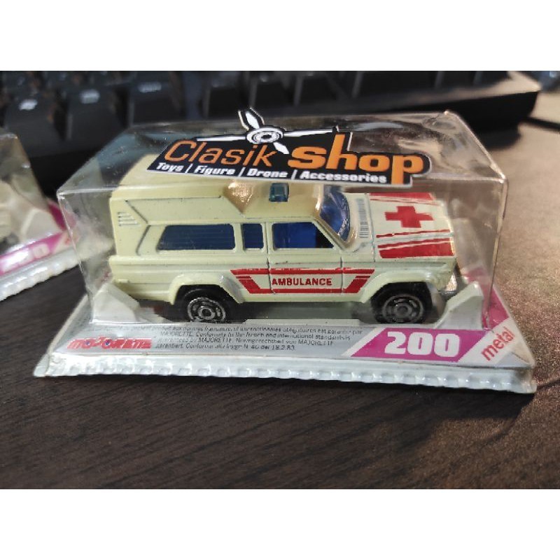 Jual Majorette Ambulance Tahun 70 France Rare Diecast SERIES 200 JEEP ...