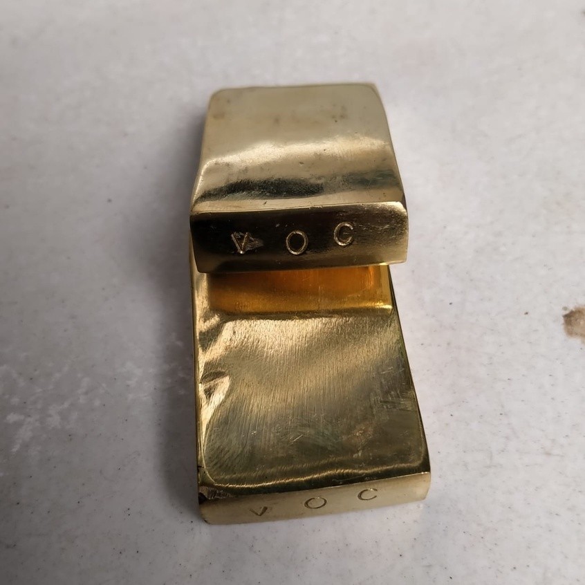 Jual Replika Emas Batangan VOC Mirip Dengan Aslinya | Shopee Indonesia