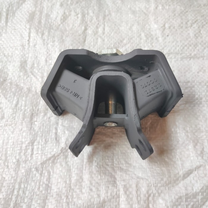 Jual Transmisi Mounting INNOVA BENSIN | Shopee Indonesia