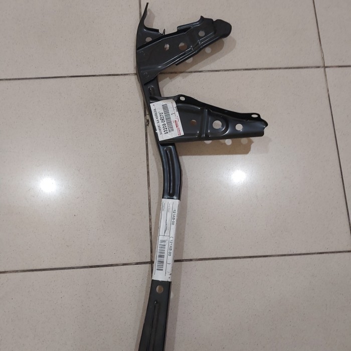 Jual tiang tengah support bullhead tiang lock kap mesin Toyota innova ...