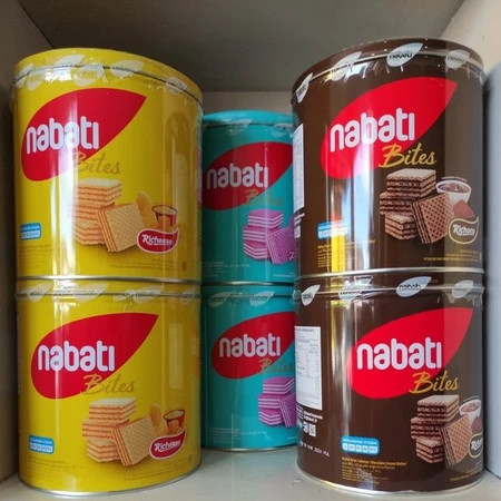 Jual (PNSIU)ANEKA ROTI KALENG NABATI WAFELLO ASTOR PIO DAN NABATI ...