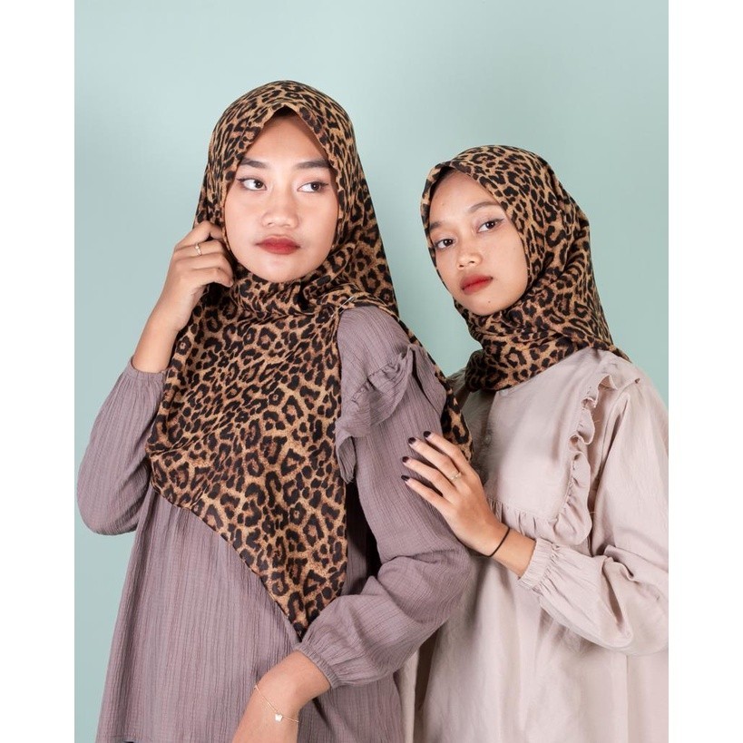 Jual HIJAB KERUDUNG WANITA MUSLIM KEKINIAN FASHION JILBAB Bella Leopard ...