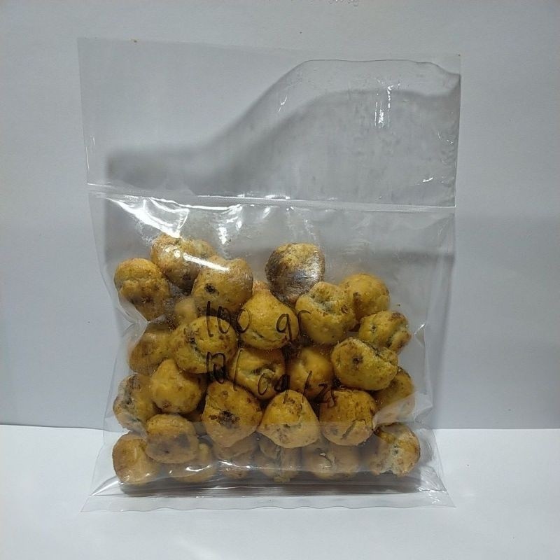 Jual kue soes coklat kering 100 gr/Sus Kering Isi Cokelat Krem Ballen ...