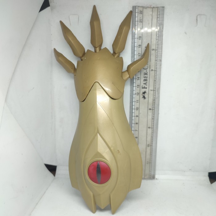 Jual Thundercats Lion O Claw Shield Original Bandai Minus Handle Strap ...