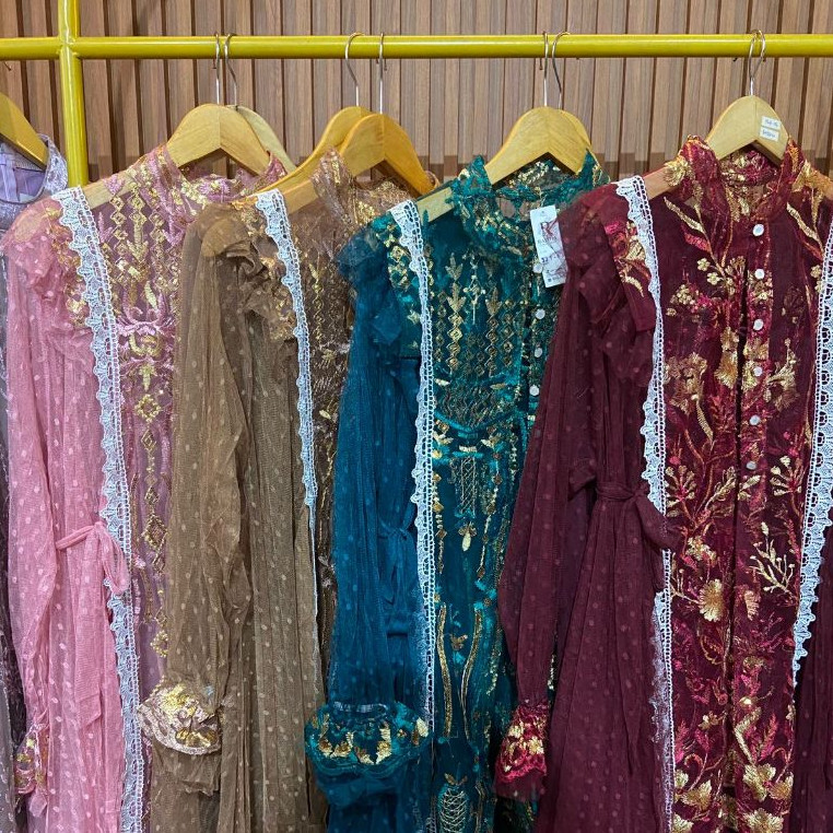 Jual [MURAH MERIAH] SET-ROK Gamis Brukat OUTER + ROK Model Kekinian ...