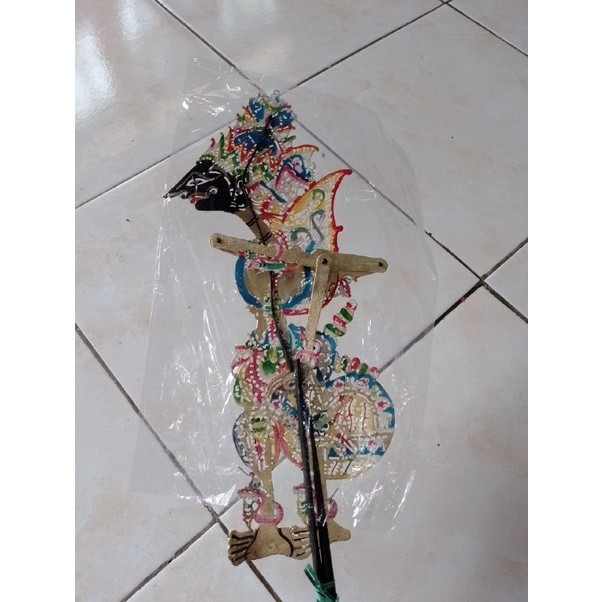 Jual Miniatur Wayang Kulit Asli 30cm Krisna Kresna Ukuran Mini Bahan ...