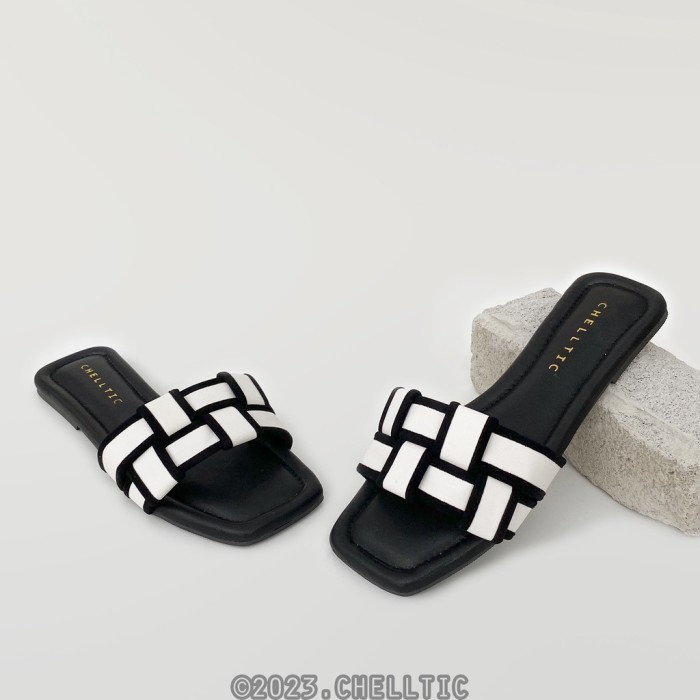 Jual Penawaran Terbatas CHELLTIC Sandal Teplek Wanita Tali Kokop Motif ...
