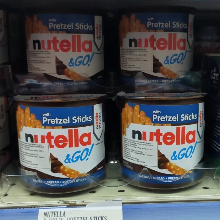 Jual Nutella & Go chocolate pretzel stick 54gr Biscuit biskuit | Shopee ...